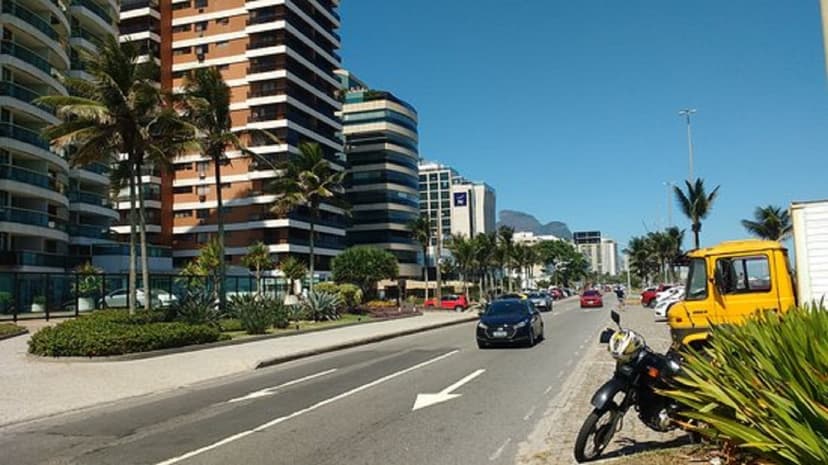 Redução de velocidade máxima na Avenida Lúcio Costa anunciada em 2024 ...