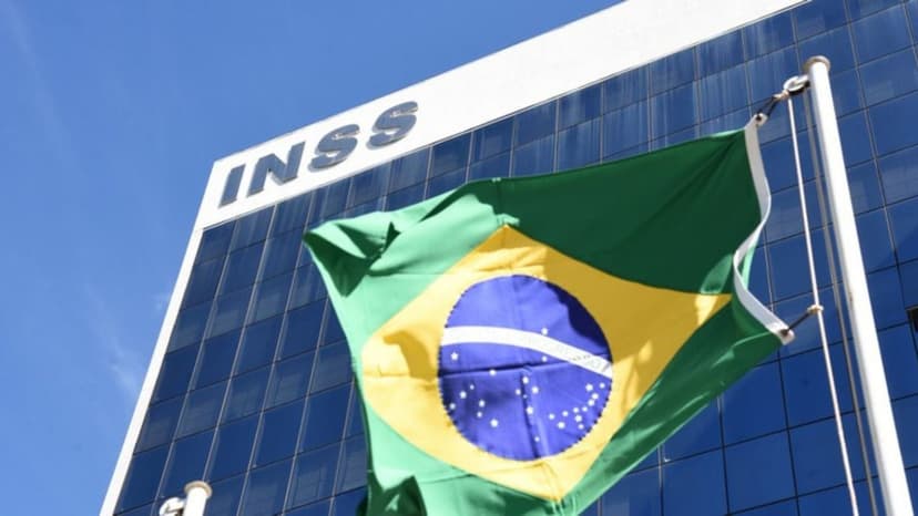 PF apreende carrões e fuzil em golpe no INSS
