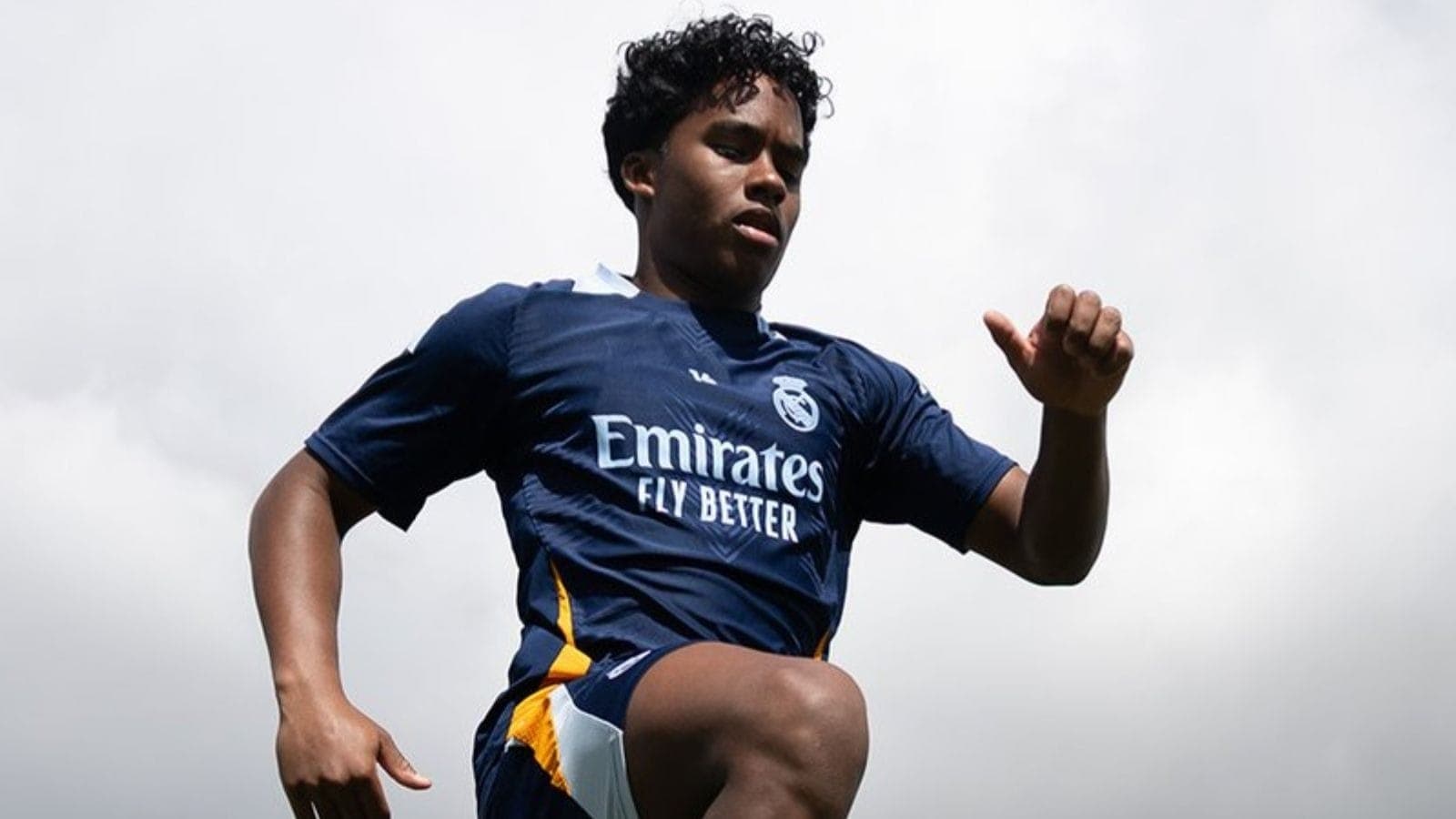 Endrick volta a treinar no Real Madrid após 4 meses e busca recuperar ...
