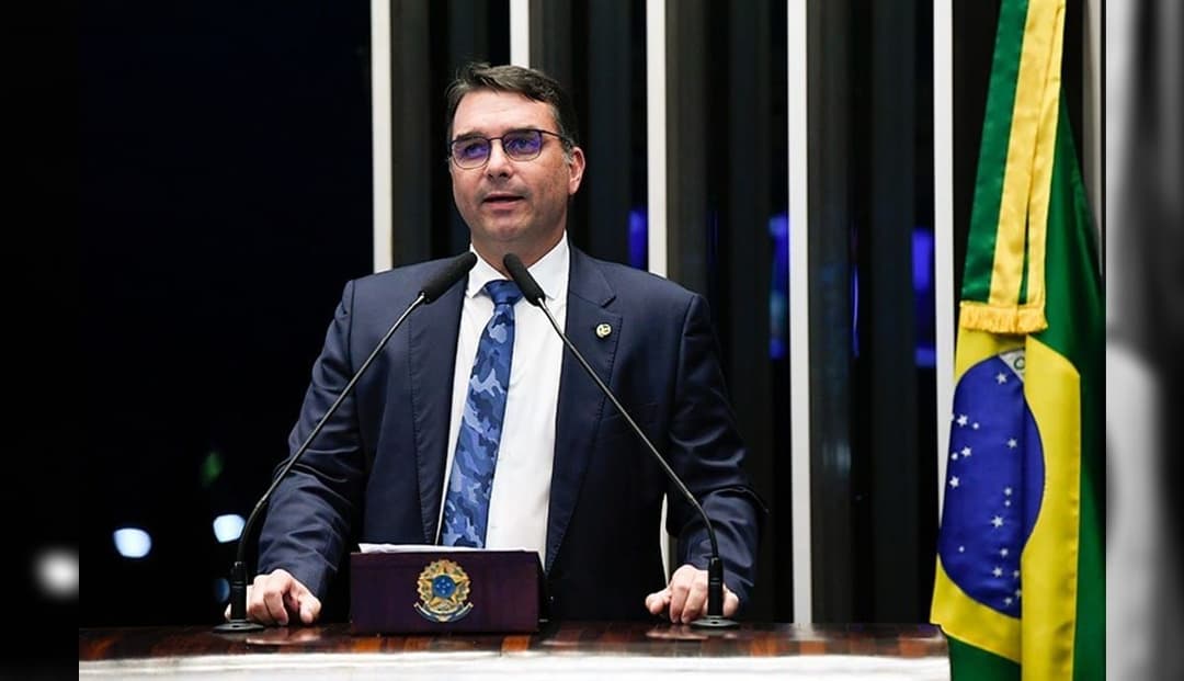 CPMI do INSS: Requerimento prevê convocação de sócia de Flávio Bolsonaro
