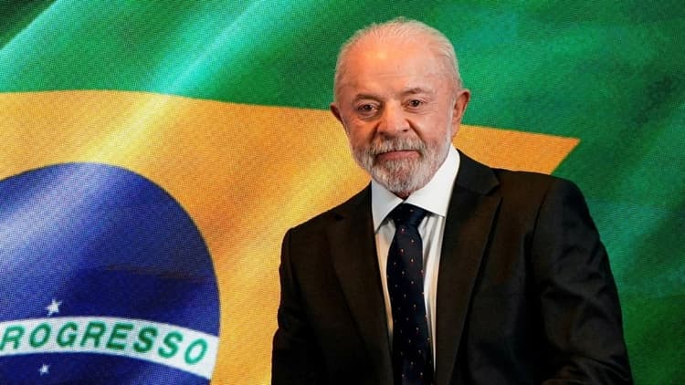 Lula sanciona novo marco legal do transporte público com vetos; veja pontos