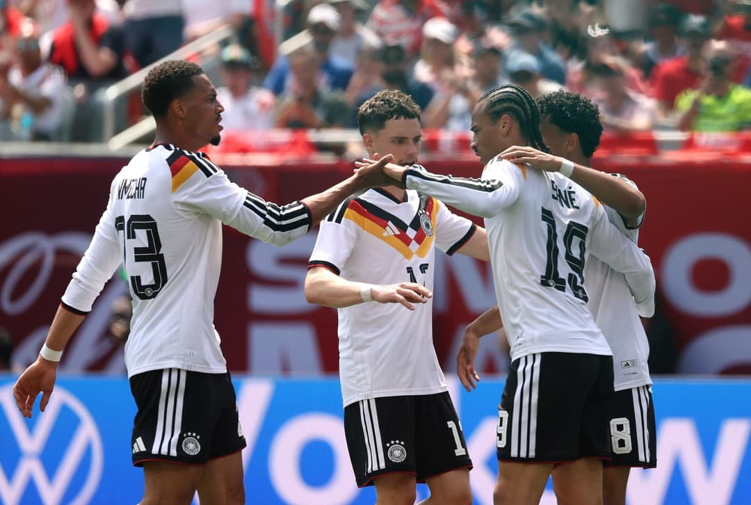 Com briga e gol relâmpago, Alemanha vence os Estados Unidos em amistoso