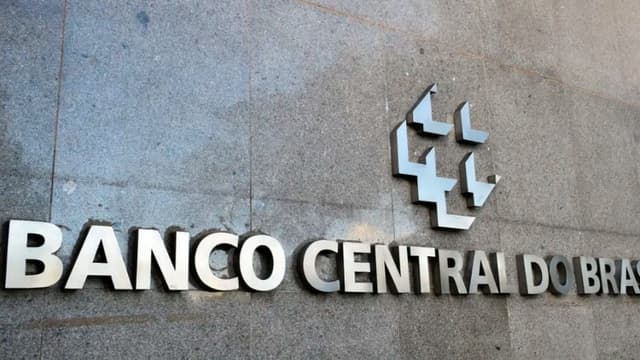 Projeção mediana de Selic no fim de 2025 avança de 14,75% para 15,00% ...