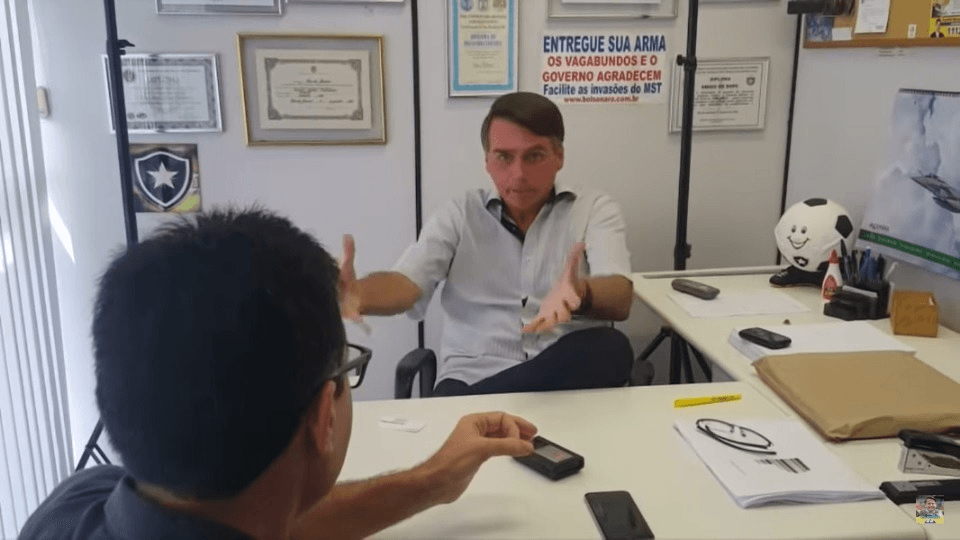 Liminar manda PT remover vídeo em que Bolsonaro diz que "comeria um índio"